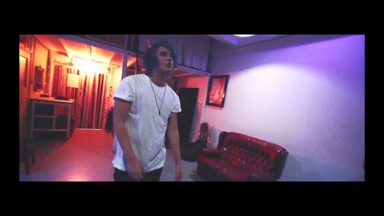 ROOM 94 - 2am (Official Music Video) - YouTube