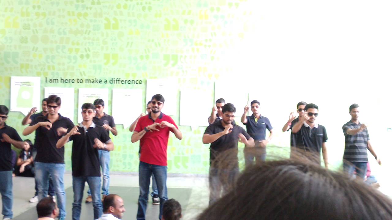 Campus Minds perform Lazy Dance at Mindtree Kalinga! - YouTube