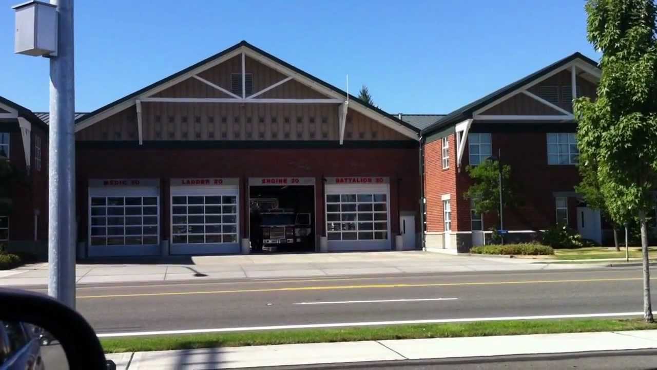 West Pierce Fire and Rescue Engine 20 1 - YouTube