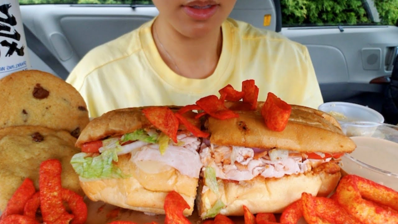 ASMR EATING CAR MUKBANG TURKEY SANDWICH + CHIPS 먹방 NO TALKING REAL ...