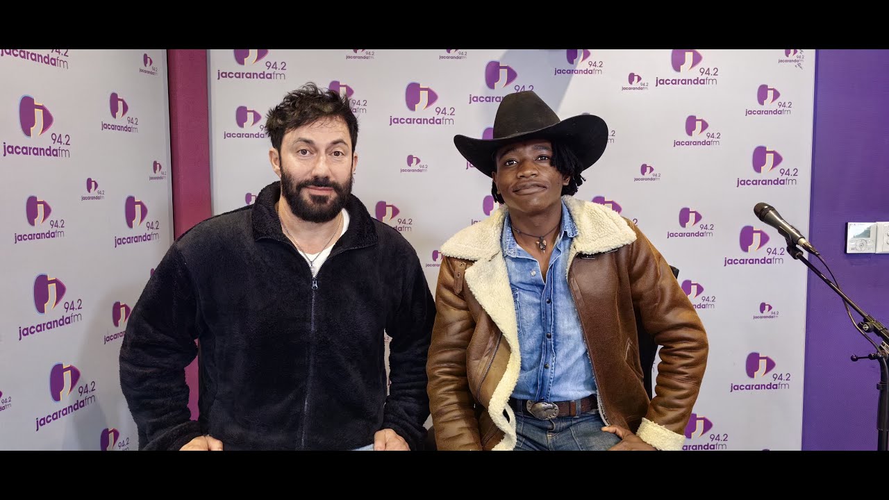 Singer-songwriter Dodo Nyoka stuns with Theuns Jordaan cover - YouTube