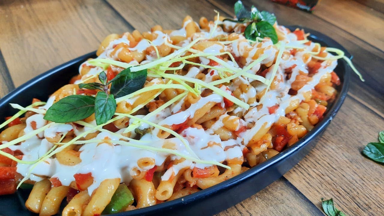 Red Sauce Macaronies Recipe | ریڈ ساس میکرونی بنانے کاآسان طریقہ - YouTube