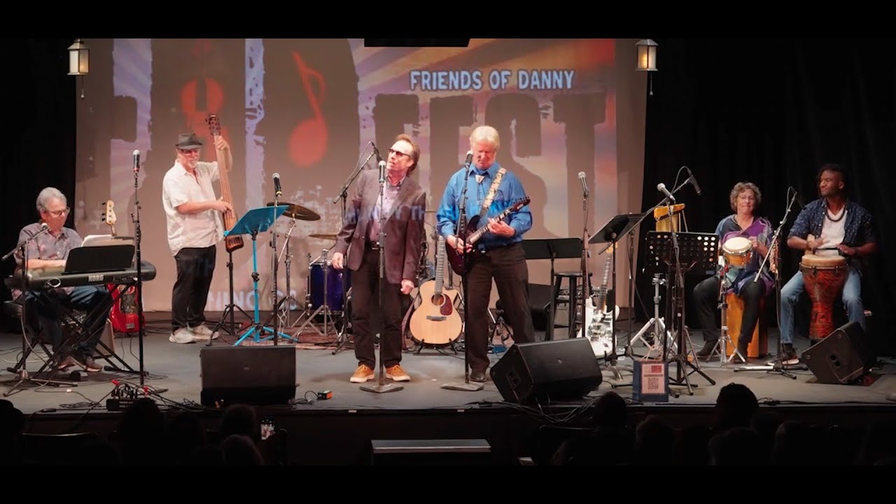 Larry Lynch & Robbie Dunbar perform Van Morrison's "Into the Mystic ...