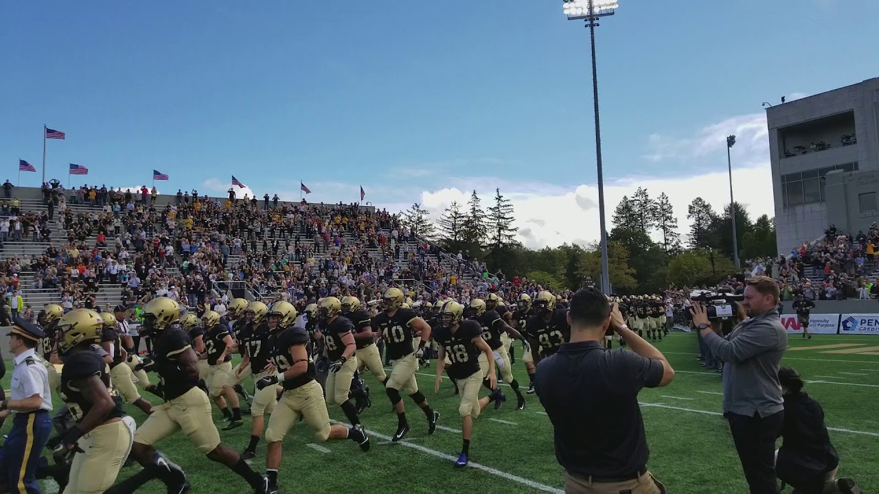 Game Day Army-EMU: Army Team Enters Blaik Field - YouTube