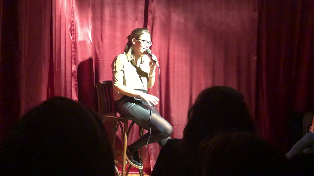 Çağla Alkan Stand-Up - GELECEK - YouTube