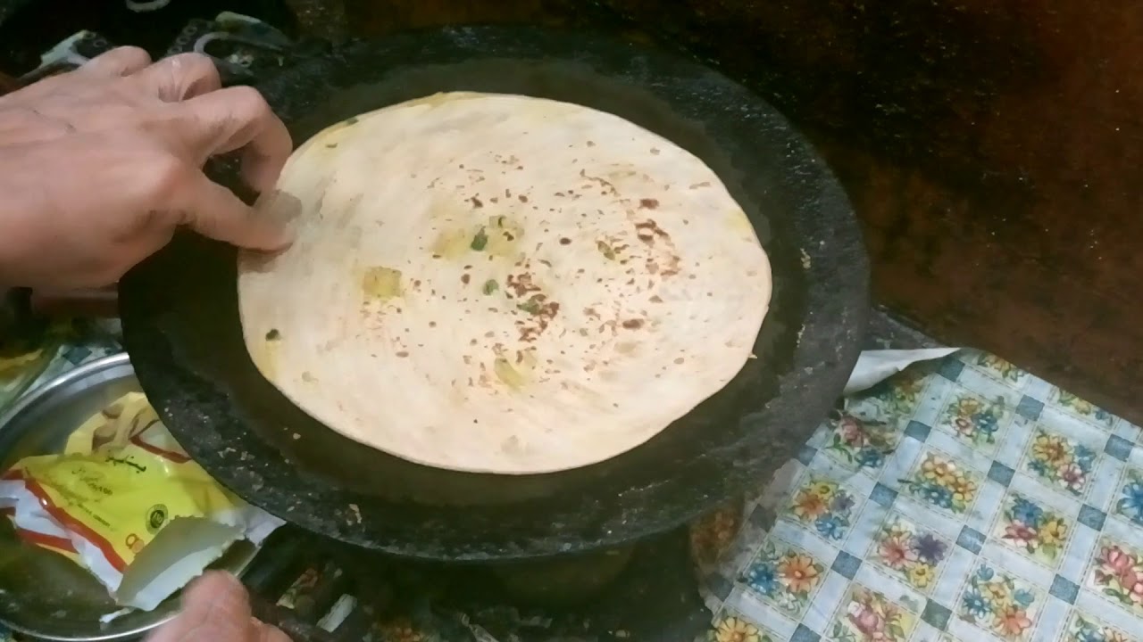 Mooli ka paratha Mrs Zaman kitchen - YouTube