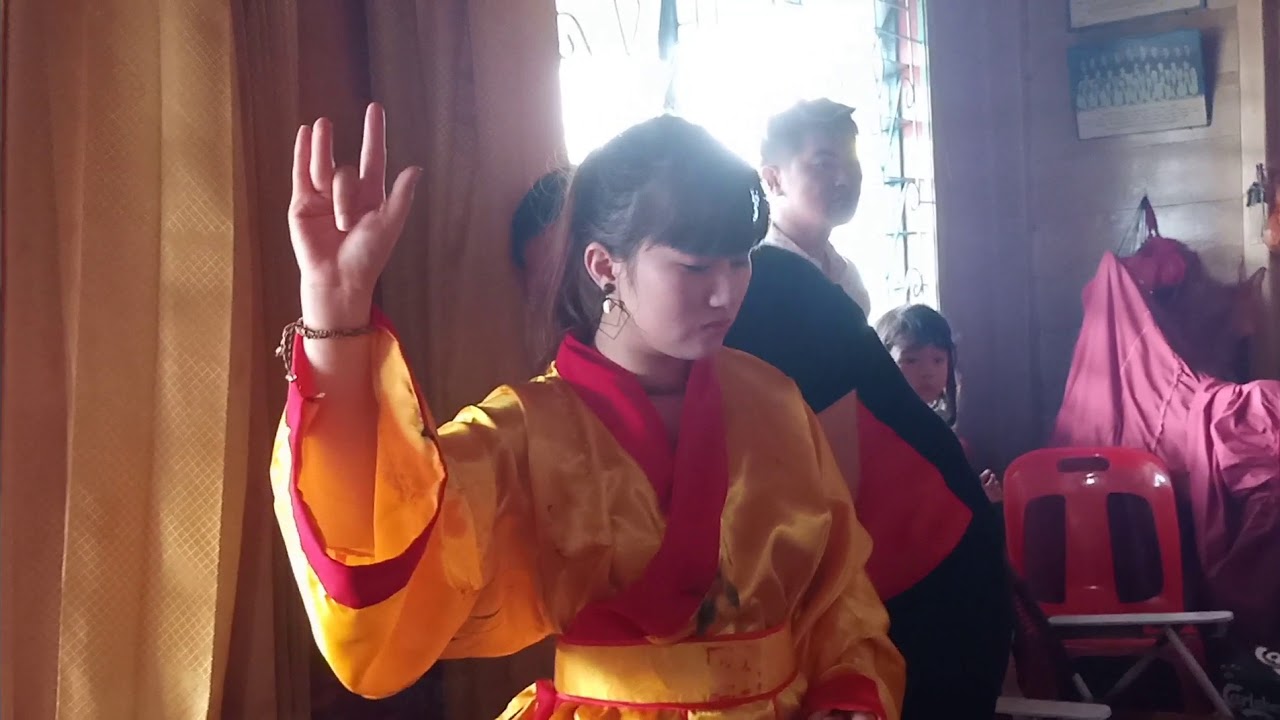 Ma Chou Niu Niu 天上聖母 Selat Panjang - YouTube