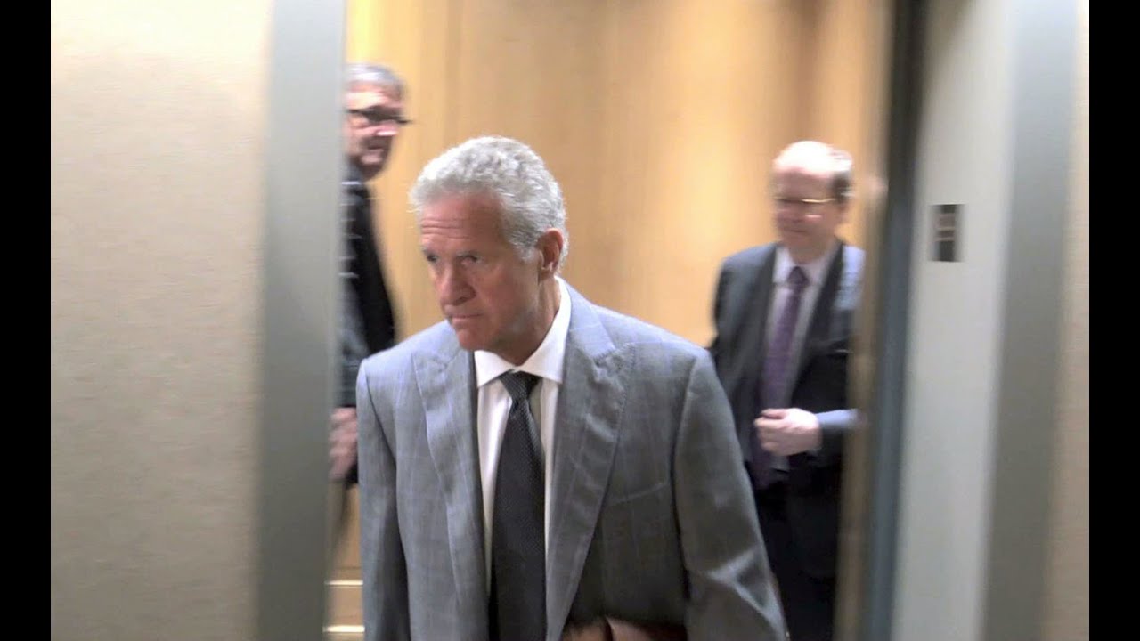 RAW: Tony Accurso arrives at Charbonneau Commission - YouTube