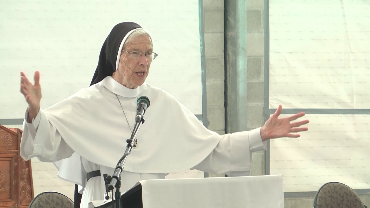 EC2018 Mother Assumpta OP, The Eucharist Sacramental Sacrifice - YouTube