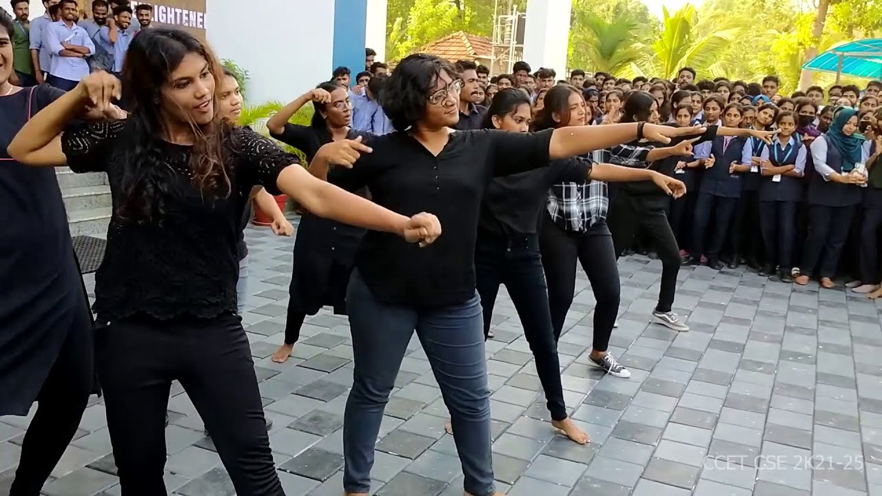 Flash Mob | CSE | Sparkz 23 | OBCYDIANS | CCET | Tech Fest - YouTube