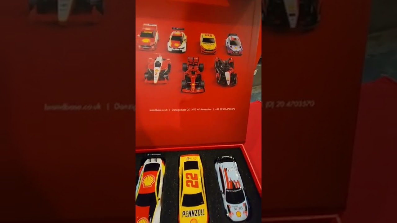 Shell Malaysia's latest Shell Motorsport Collection unboxing - YouTube