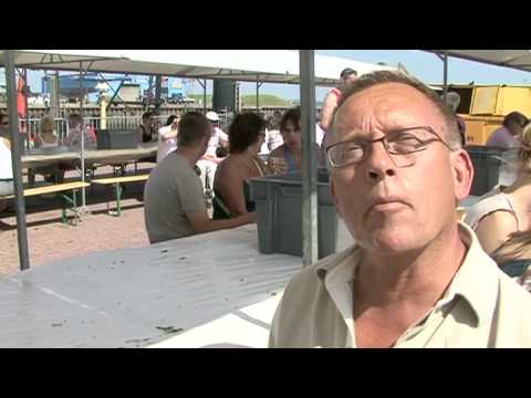 Grote drukte op Mosseldag 2009 in Yerseke - YouTube