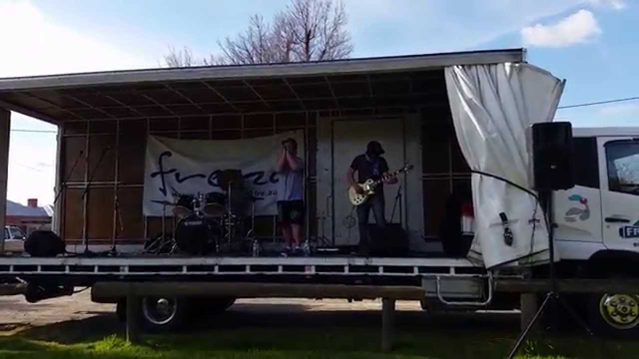 'Groove' Punk rock band Live Performance Rutherglen Albury Wodonga ...