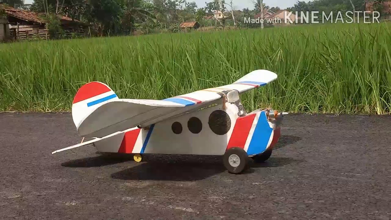 beginner rc plane lazzy bee | slow fly rc plane upwind - YouTube