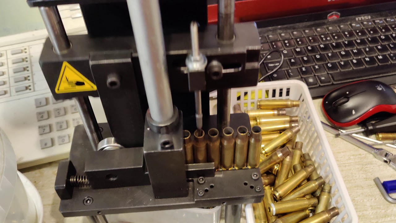 Decapping brass primers reloading 308Win boxer - YouTube