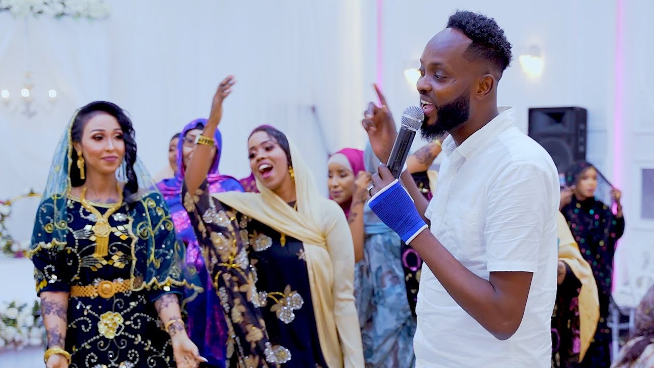 SAKARIYE KOBCIYE HEES CUSUB UBAXII HOBYA AROOSKII QARNIGA MUSIC VEDIO ...