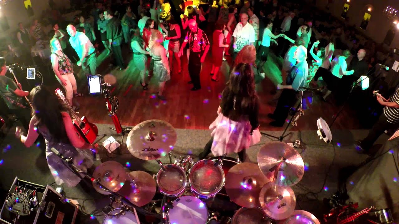 Oracle Band playing "Uptown Funk" - YouTube