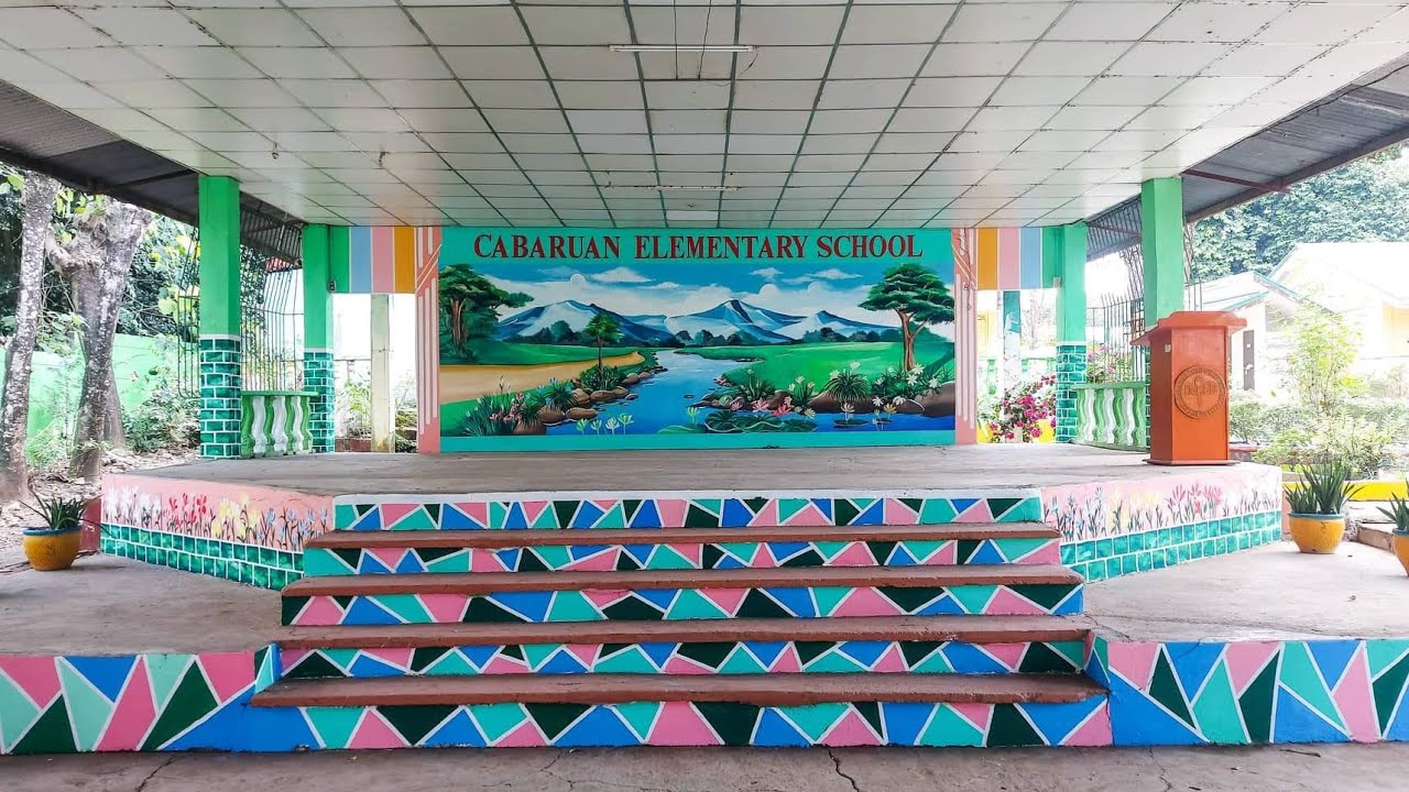 STAGE MURAL PAINTING with GEOMETRICAL and BRICKS DESIGN - YouTube