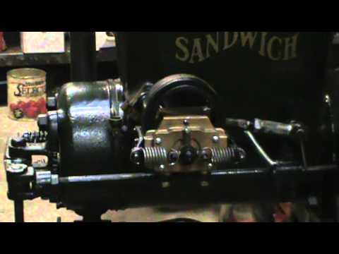 2 1/2 HP Sandwich hit miss engine - YouTube