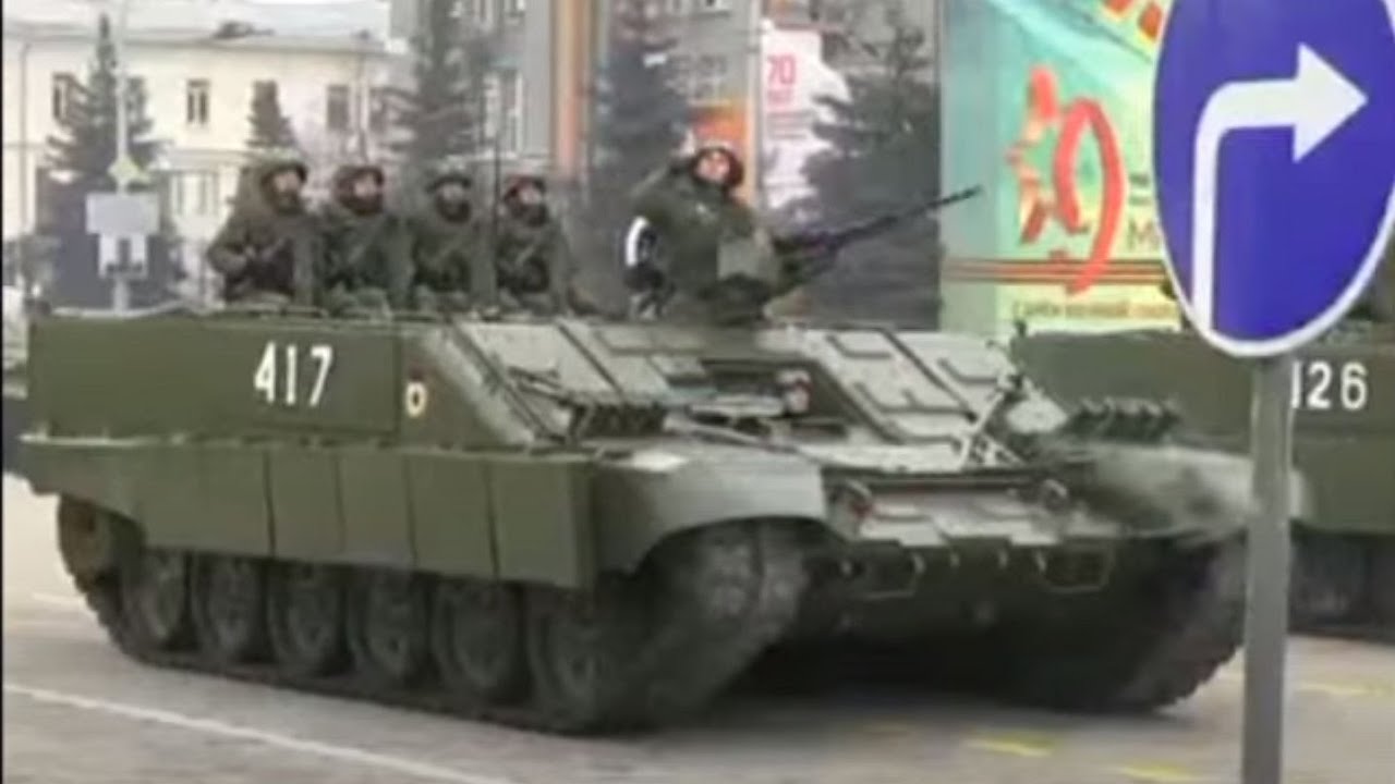 BMO-T Russian heavy APC - YouTube