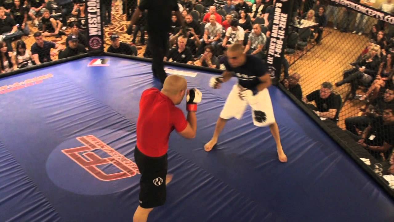 Benji Gomez vs Donald Flowers - YouTube