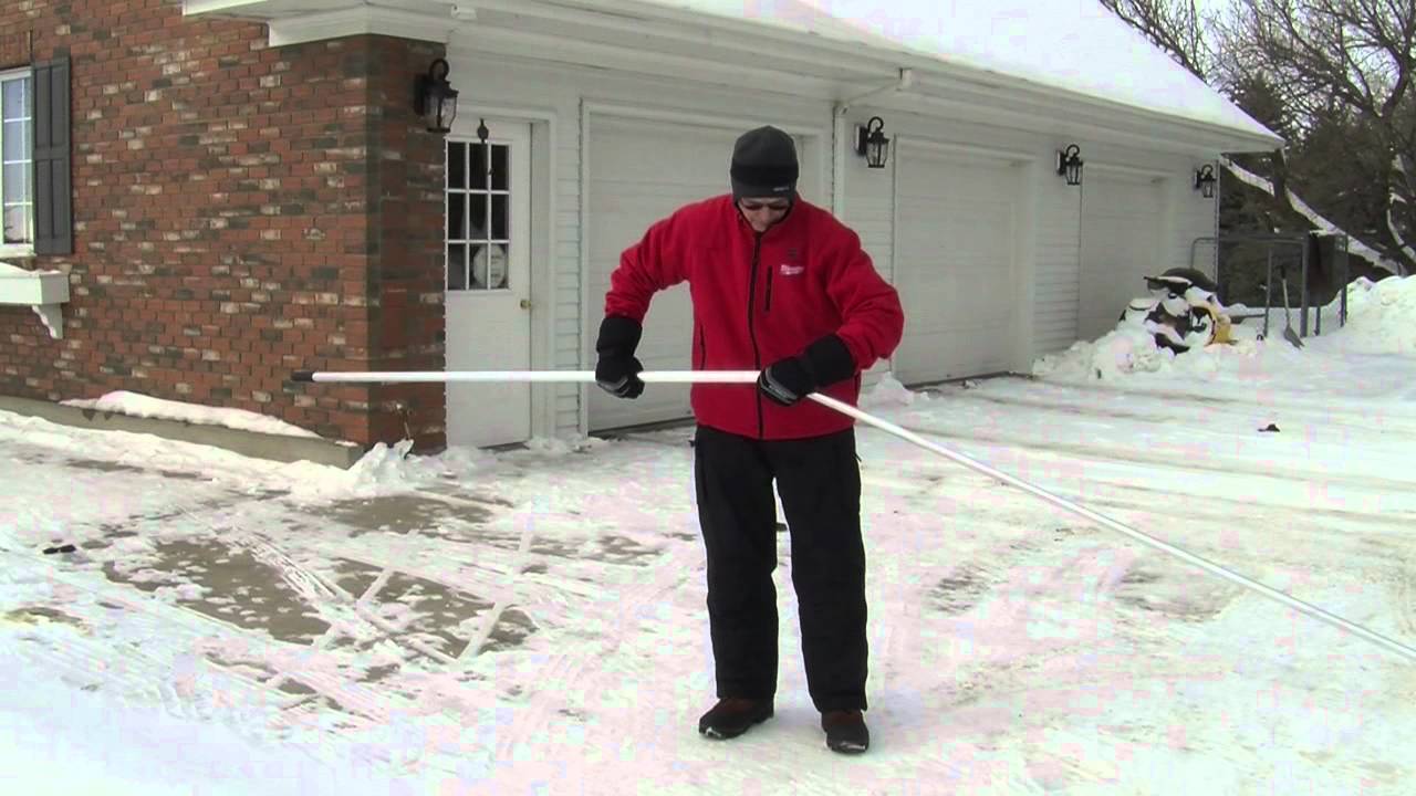 STRUCTRON All Aluminum 16' x 22in Wide 3-Piece Roof Rake Model# RR-25 ...