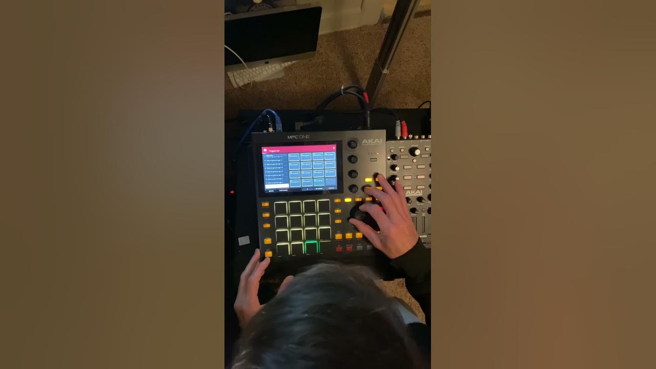 MPC 1- Assigning vocal slices to drum pads and adding effects. - YouTube