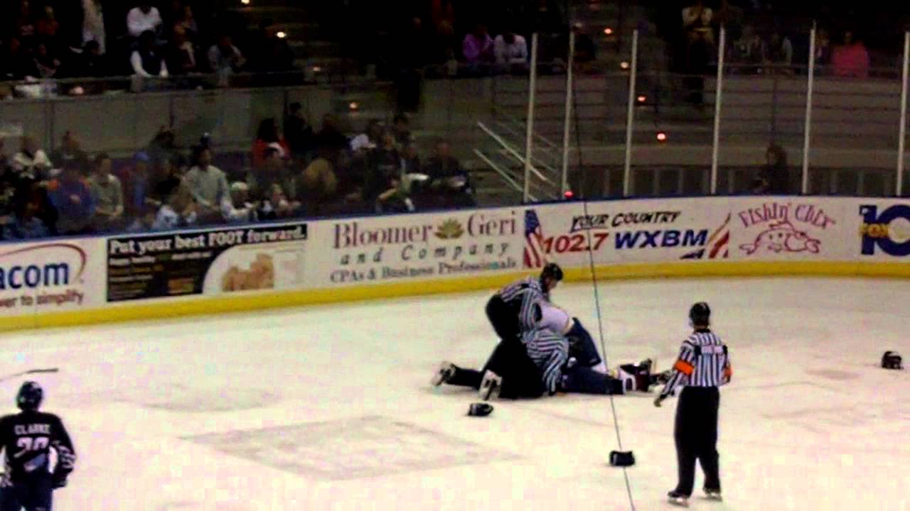 Anthony Collins vs. Justin MacDonald 1/19/13 - YouTube