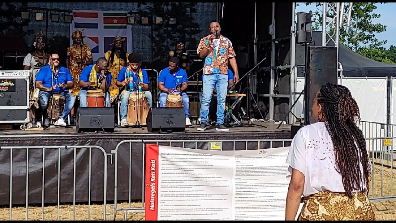 Warimbo Krioro tijdens Creoolse Familiedag op het Rio de Janeiroplein ...