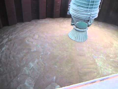 Cleveland Cascade Shiploading Chute Loading Grain in Australia - YouTube