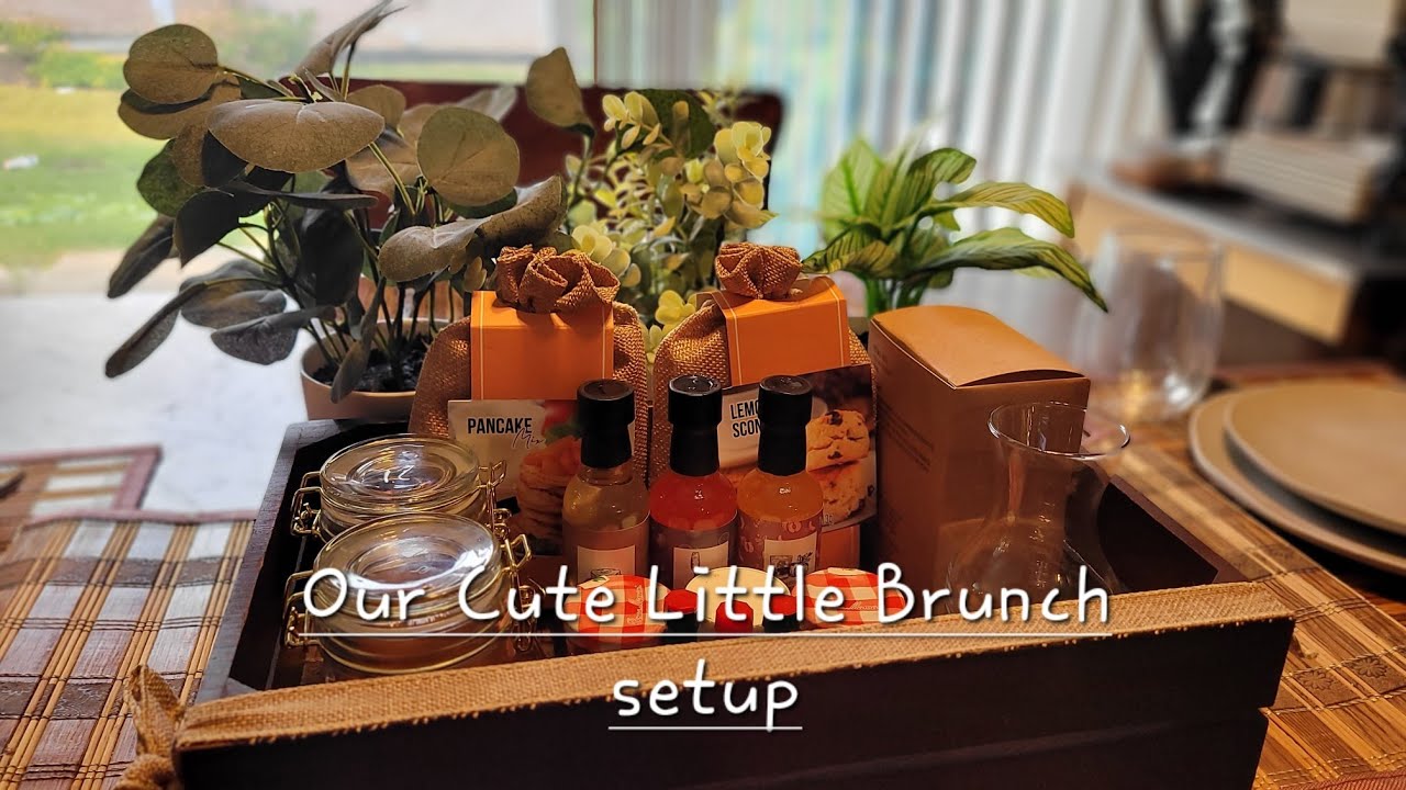 Cute Brunch Setup for Small spaces - Small Kitchen decor ideas ...