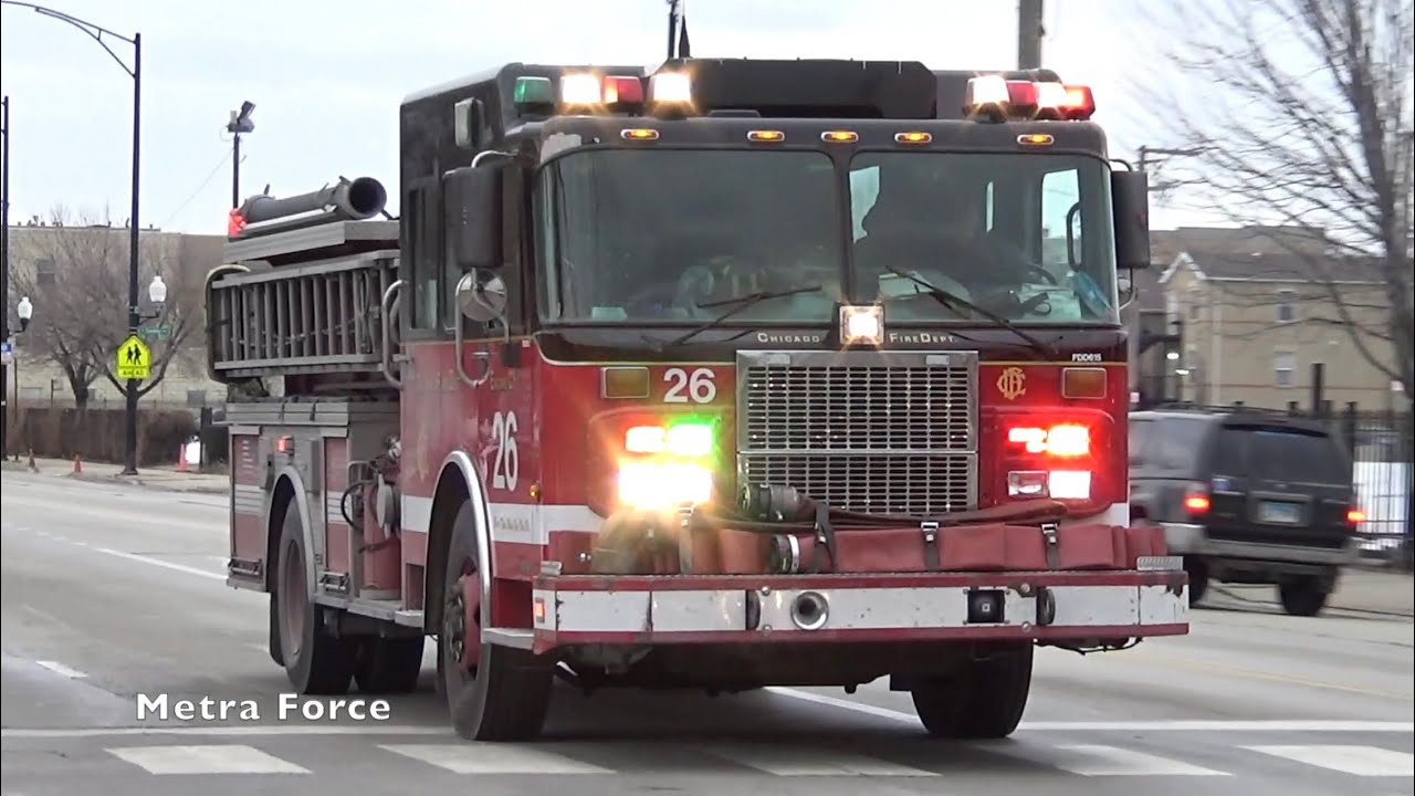 Chicago Fire Dept Engine 26 Responding - YouTube