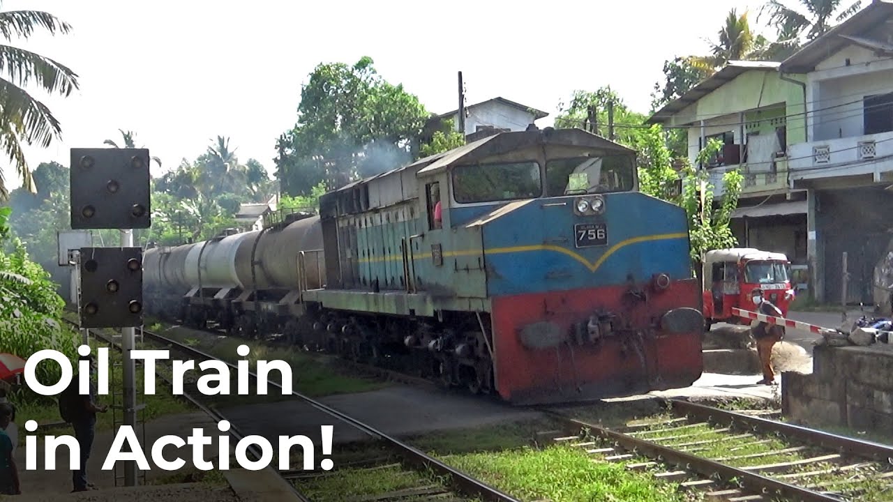 Sri Lanka Railways Oil Train in Action with Class M4 Diesel Locomotive ...