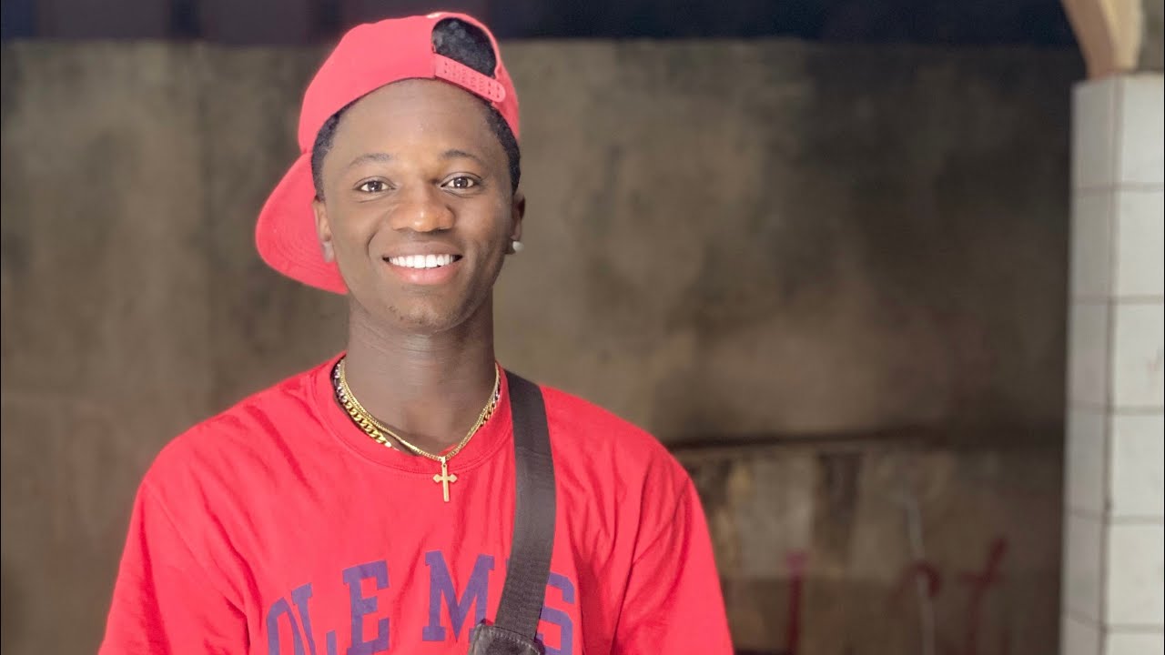 Tine Abass_le moment_(clip officiel) - YouTube