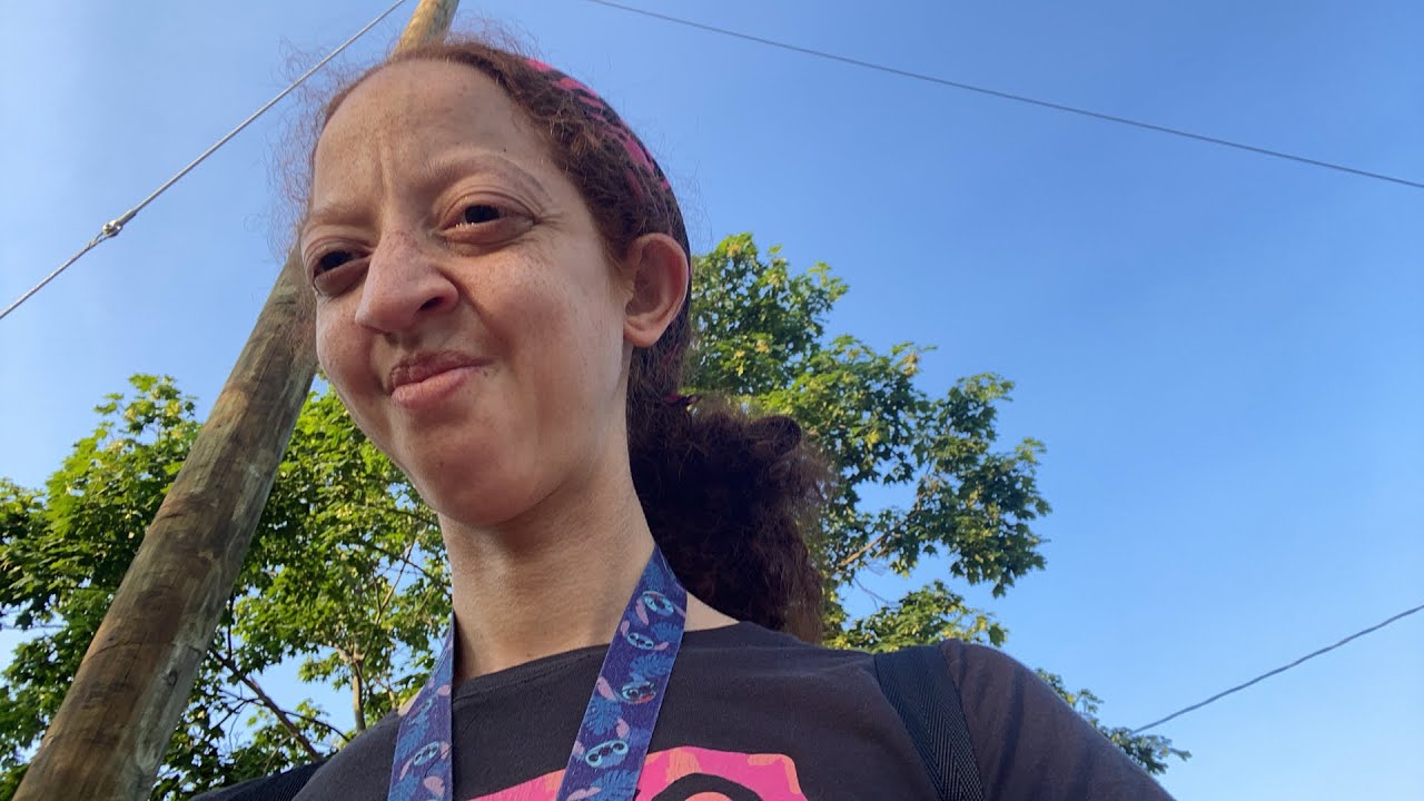 Dajsha Sanders is going live!day in the life of voo walking home from ...