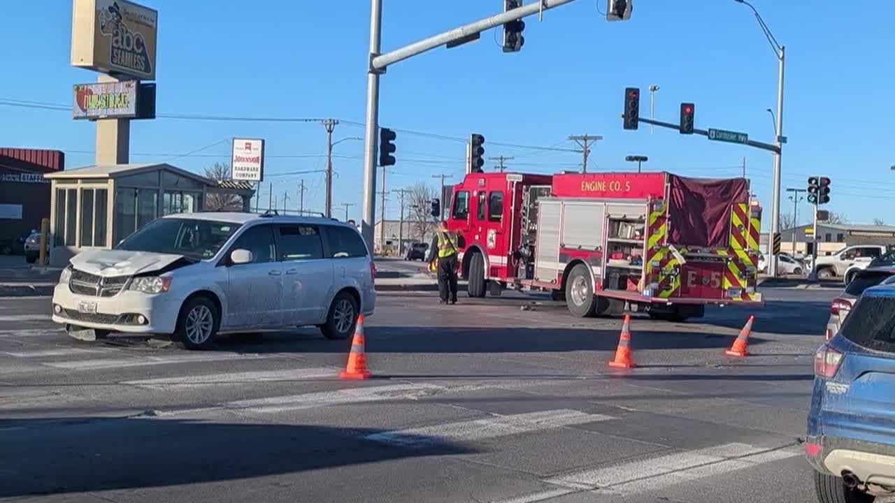 SCENE VIDEO: Pedestrian hit by van in north Lincoln - YouTube