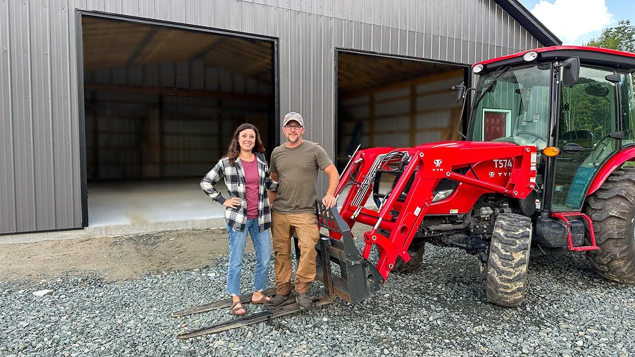 It's ALL DRIED IN! Building Our 40x40 OFF GRID WorkShop in the WOODS ...