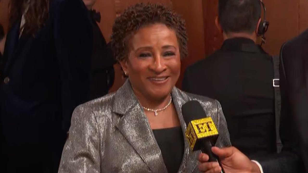 Wanda Sykes Can't Stop Talking About the Eagles at the Golden Globes ...