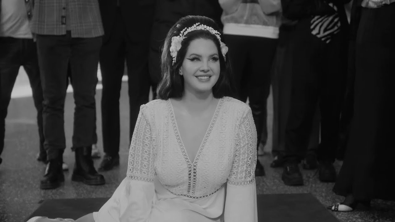 Lana del rey - Music Evolution - YouTube