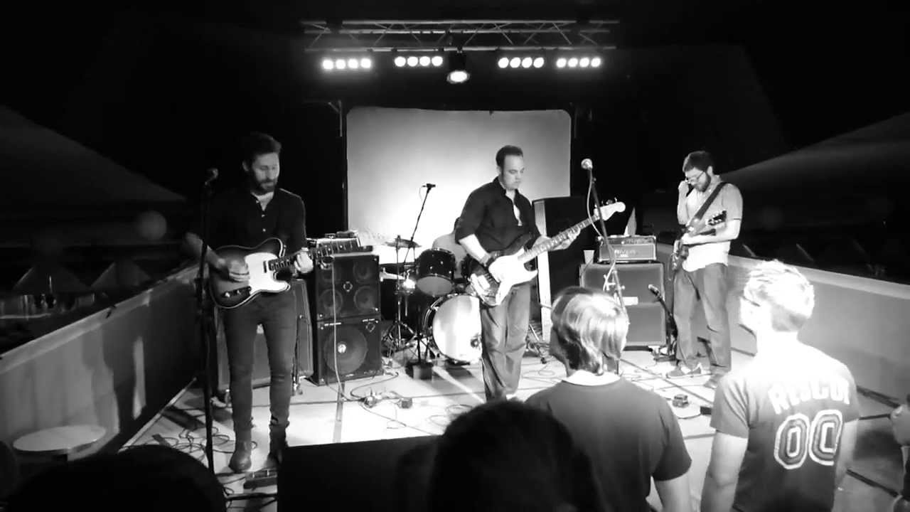 Penfold - I'll Take You Everywhere (Encore) - YouTube