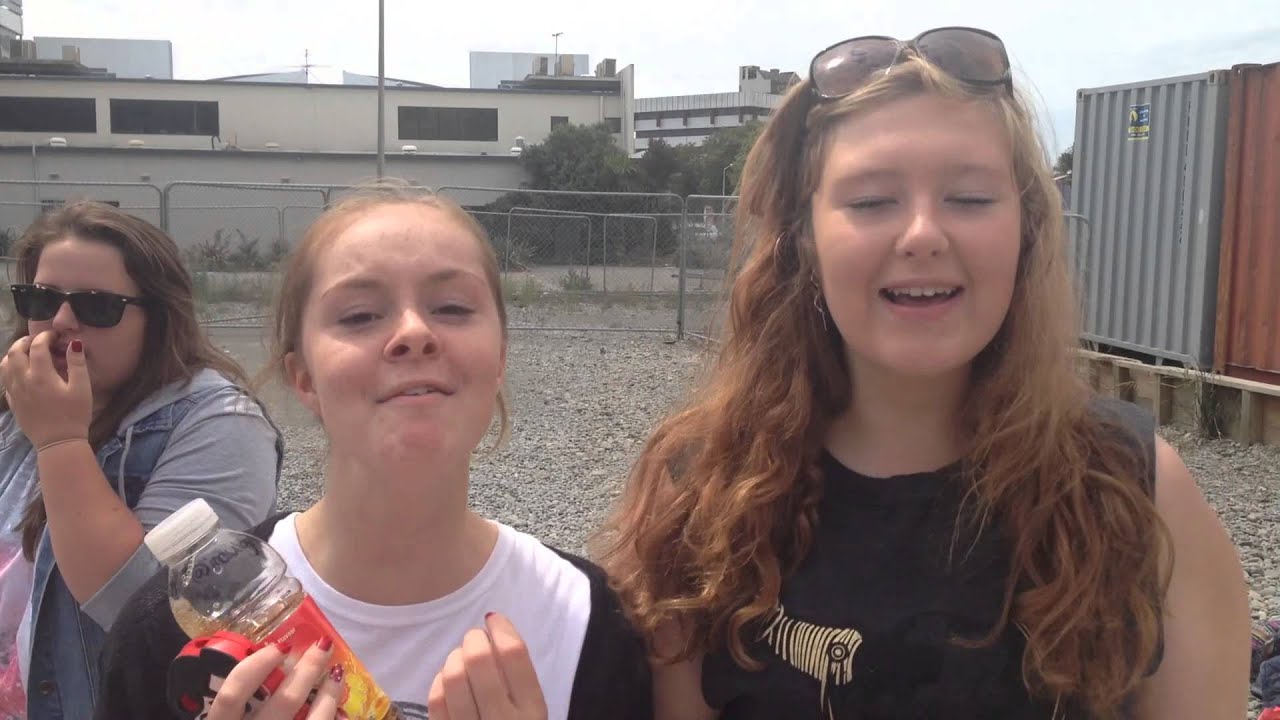 5SOS FAMILY MEETUP IN CHRISTCHURCH, NZ - YouTube