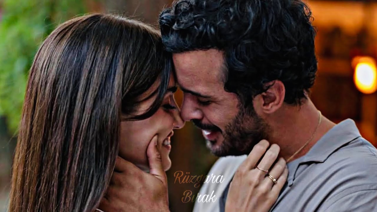 Hande Erçel | Rüzgara Bırak | Netflix Movie | Cinema Version Trailer ...