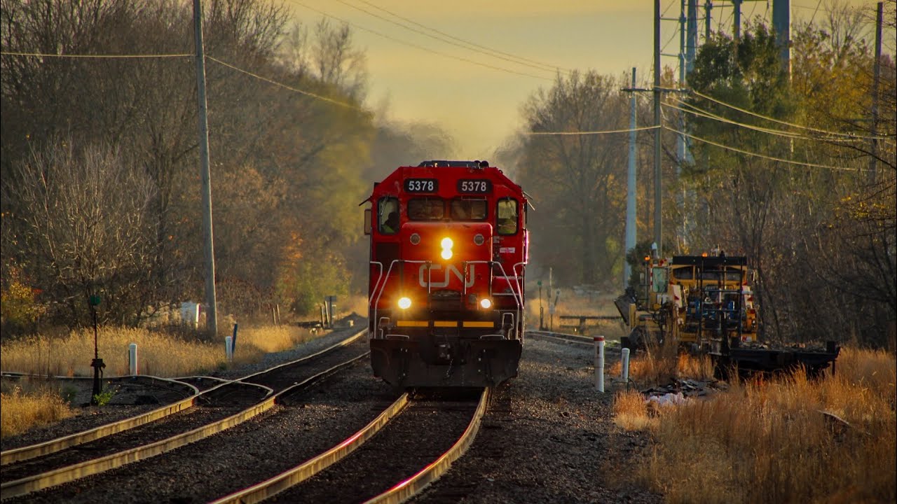 CN 5378 (Ex MoPac SD40-2) Leads CN L520 In Cassopolis, Michigan! - YouTube