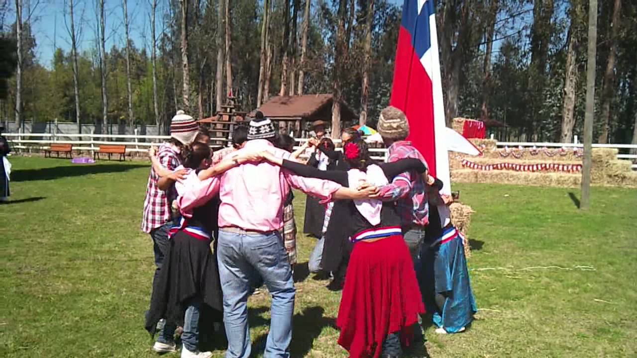 baile chilote grupo - YouTube