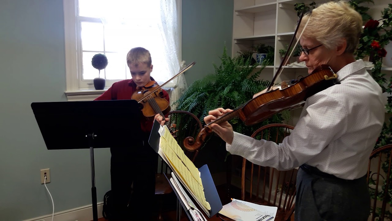 David Russell on Violin Playing Gavotte in G Minor - YouTube