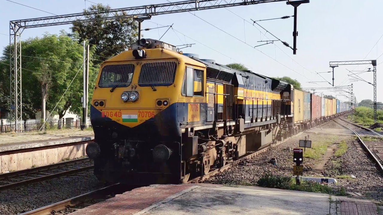 WDG4D Locomotive with Full Speed Malgadi | Goods Train Full Speed ...
