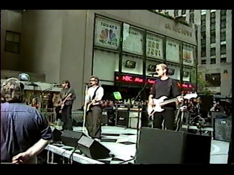 Bon Jovi - " Live At NBC Today Show " 2000 (Soundcheck) - YouTube