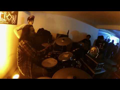 Trapped Outside - No Fast No Fun , Live @ Grind Erection - Gudang XXX