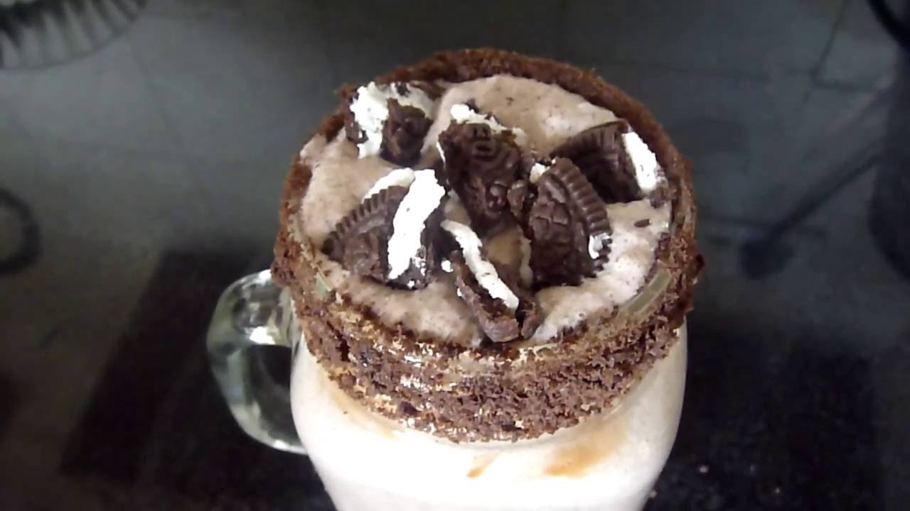Super thick Oreo Milkshake! - YouTube