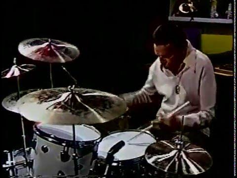 Buddy Rich Louie Bellson 1975 Tonight Show - YouTube